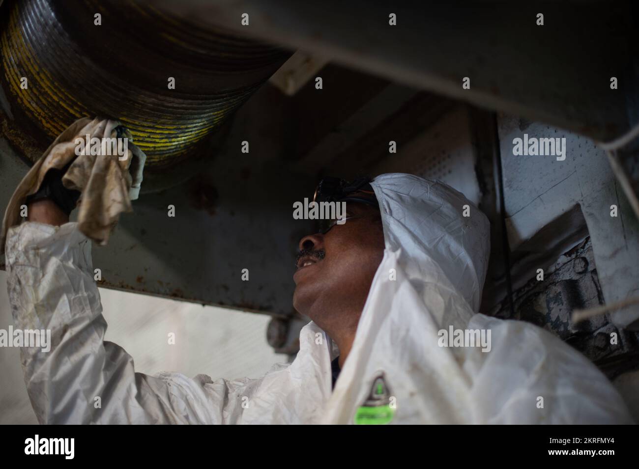 221116-N-YT061-1021 NORFOLK, Va. (Nov. 16, 2022) Victor Ramoscruz, a ...