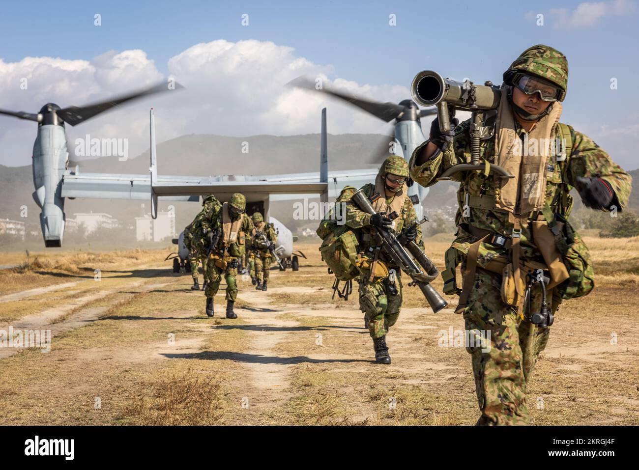 Members of the Japan Ground Self-Defense Force (JGSDF) with 7th Company ...