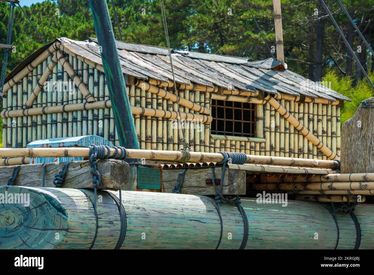 Historical houseboat in the dock Stock Photo - Alamy