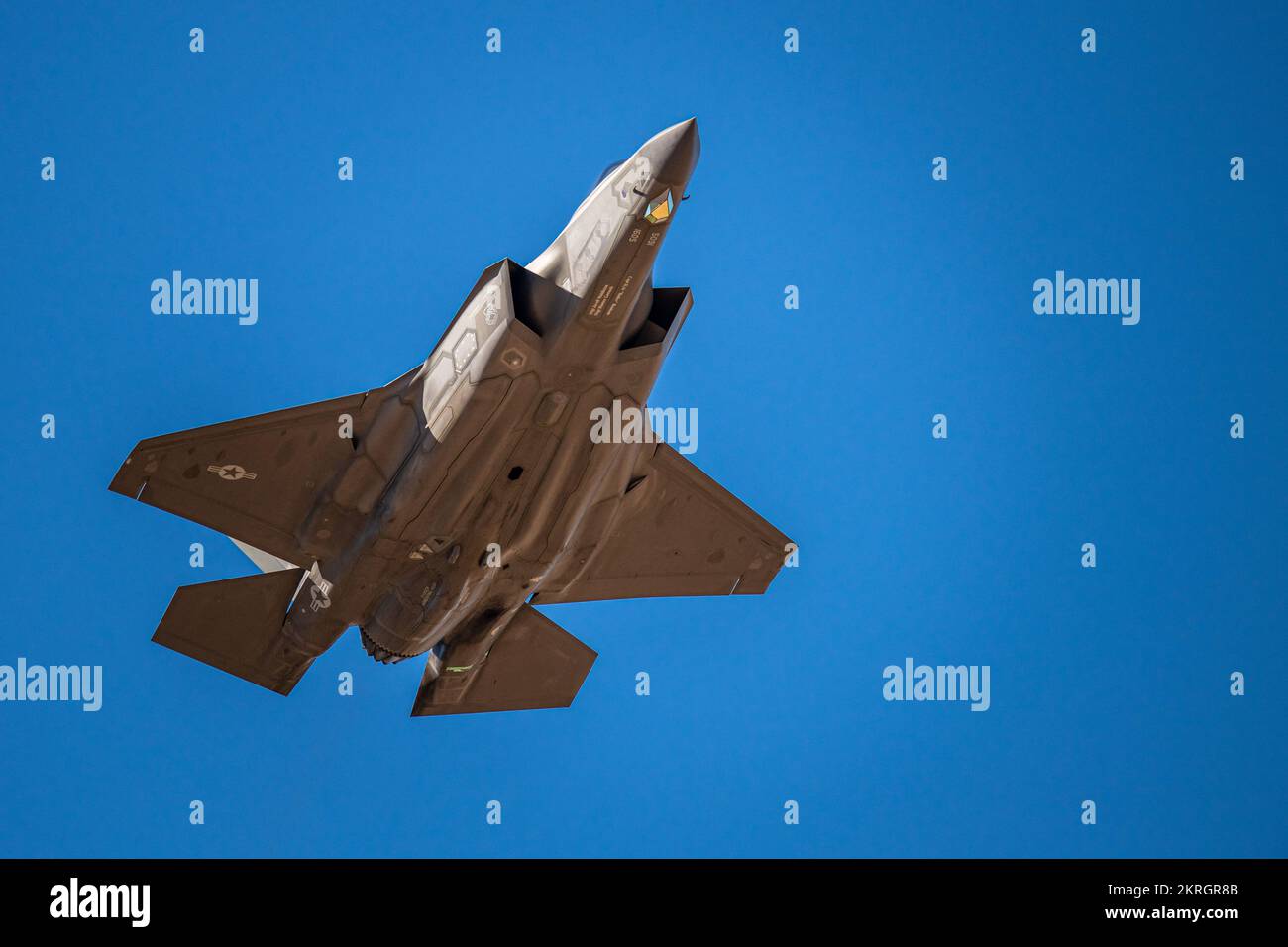 An F-35 Lightning II takes off over Luke Air Force Base, Arizona, Nov ...