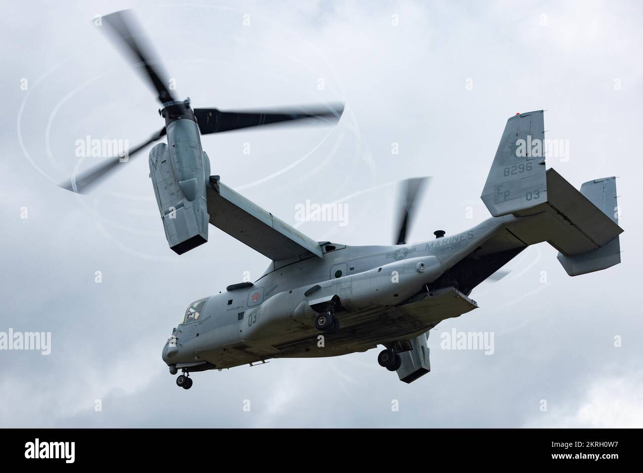 A MV-22 Osprey assigned to Marine Medium Tiltrotor Squadron 265, 1st ...