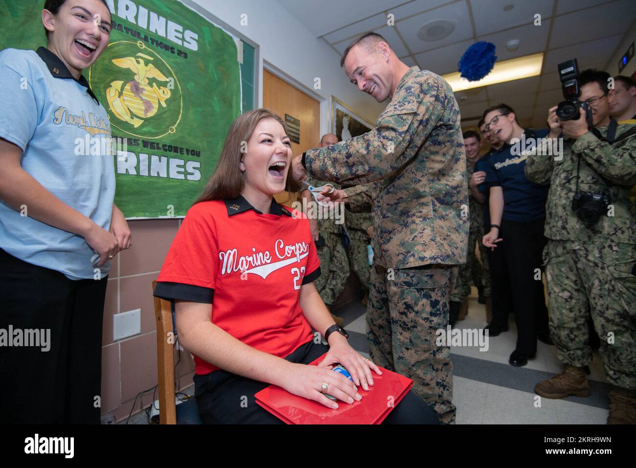 Naval academy graduation 2023 hi-res stock photography and images - Alamy