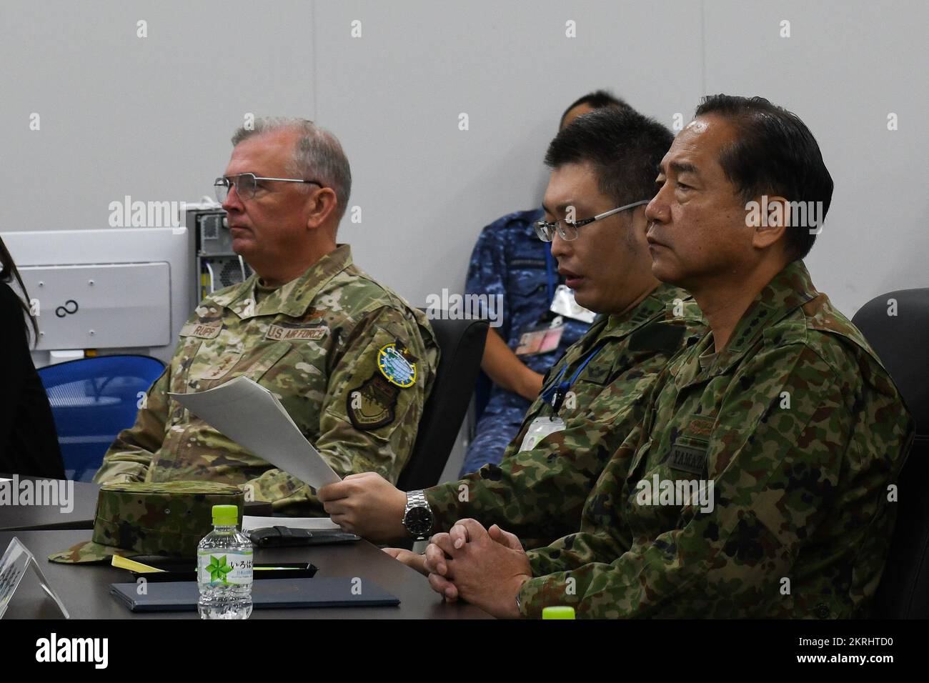 221118-N-ON904-1077 YOKOSUKA, Japan (Nov. 18, 2022) Lt. Gen. Ricky Rupp ...
