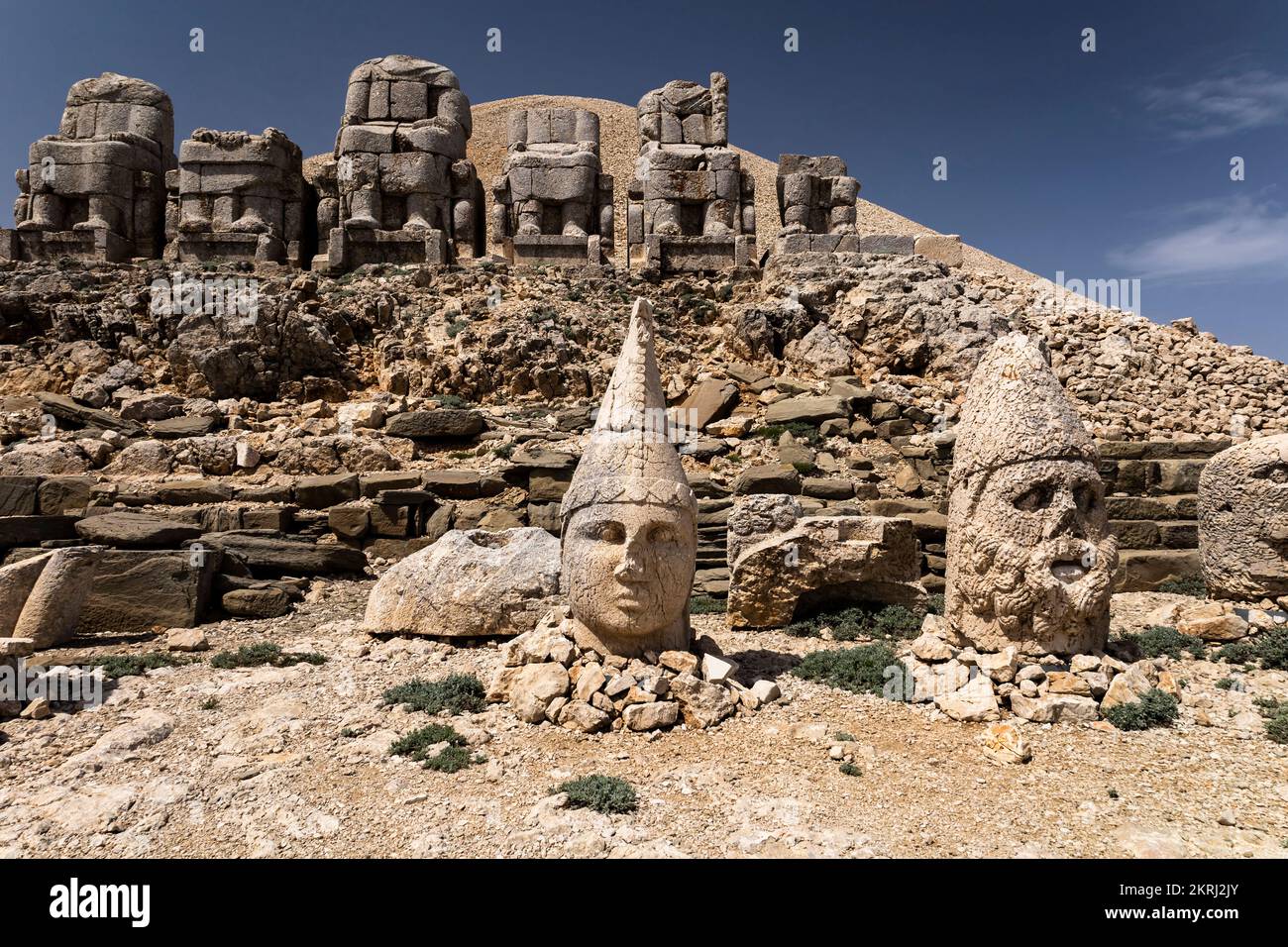 Mount Nemrut, Nemrut Dagi, east terrace, head statue of god Heracles ...