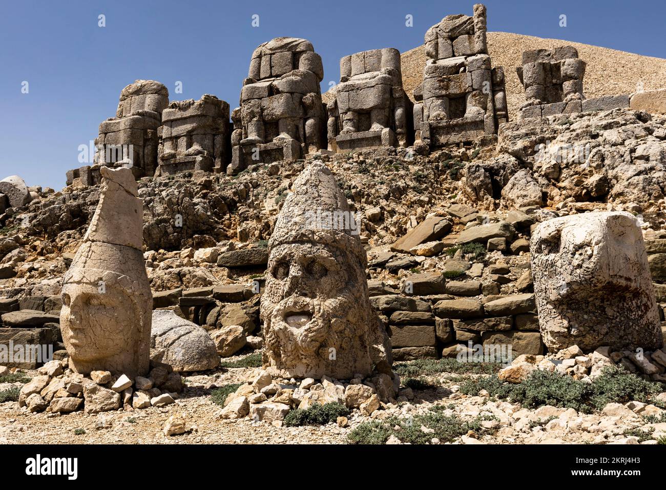 Mount Nemrut, Nemrut Dagi, east terrace, head statue of god Heracles ...
