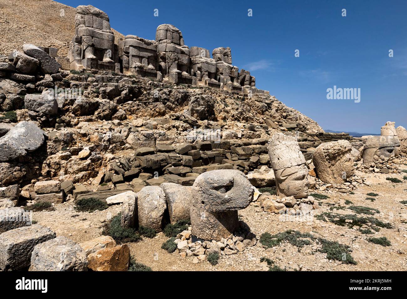 Mount Nemrut, Nemrut Dagi, east terrace, head statues of Gods ...