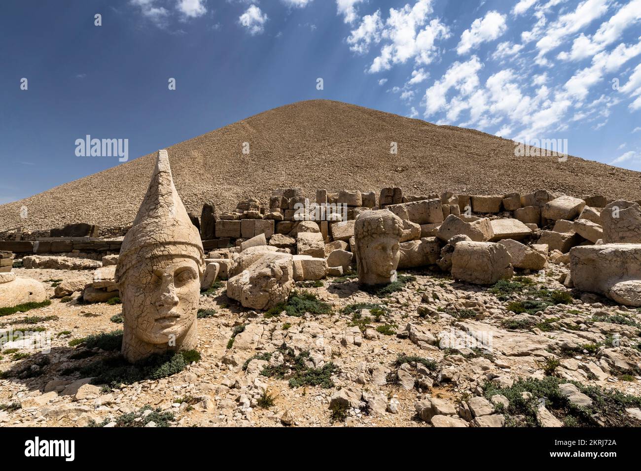 Mount Nemrut, Nemrut Dagi, west terrace, head statues of Antiochus I ...