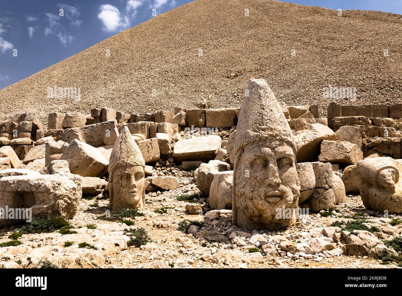 Mount Nemrut, Nemrut Dagi, west terrace, head statues of god Zeus and ...
