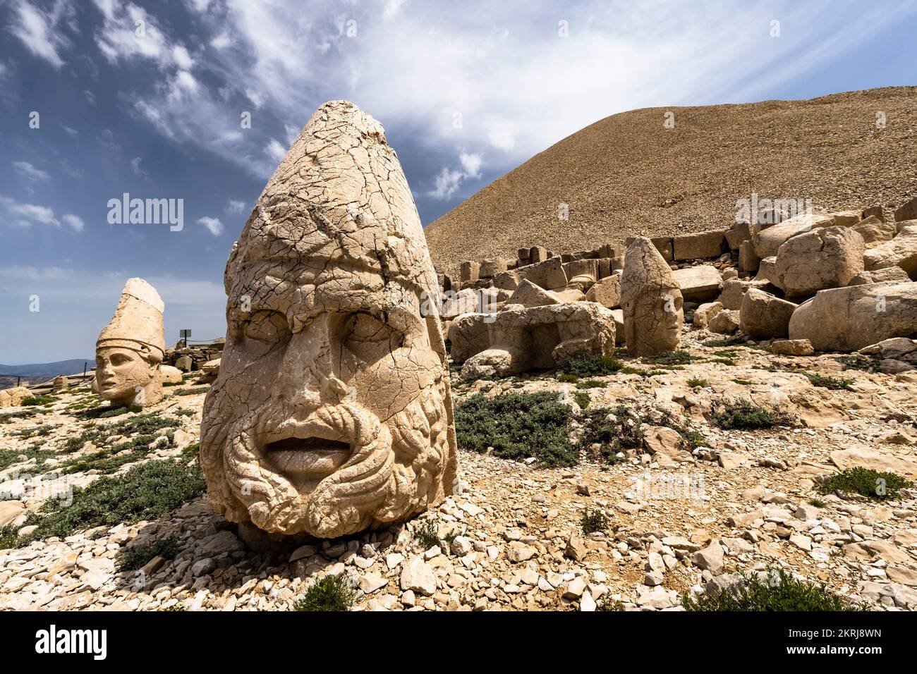 Mount Nemrut, Nemrut Dagi, west terrace and tomb(tumulus), head statue ...