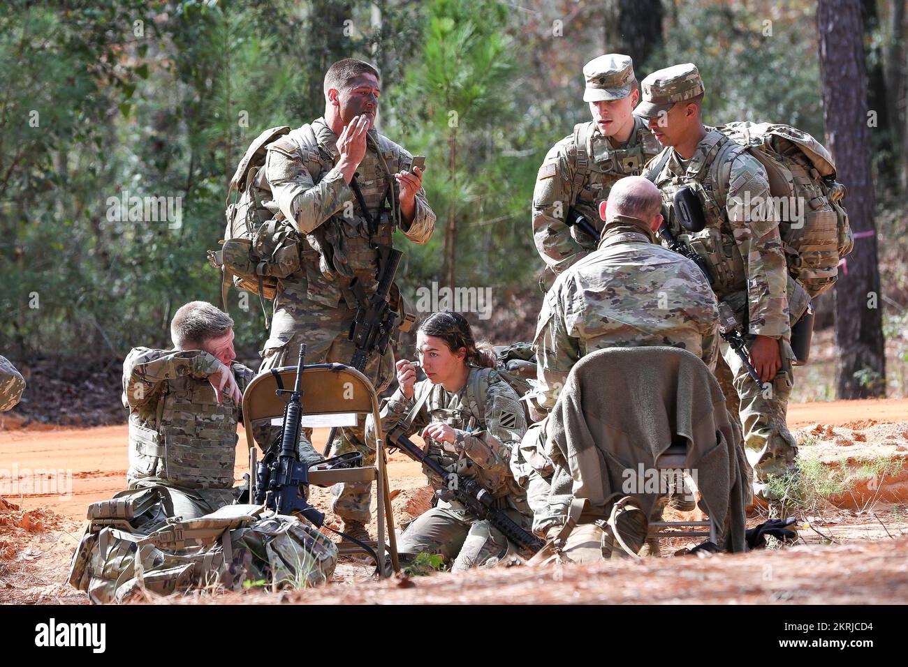 Georgia National Guard Soldiers assigned to the 177th Brigade Engineer ...