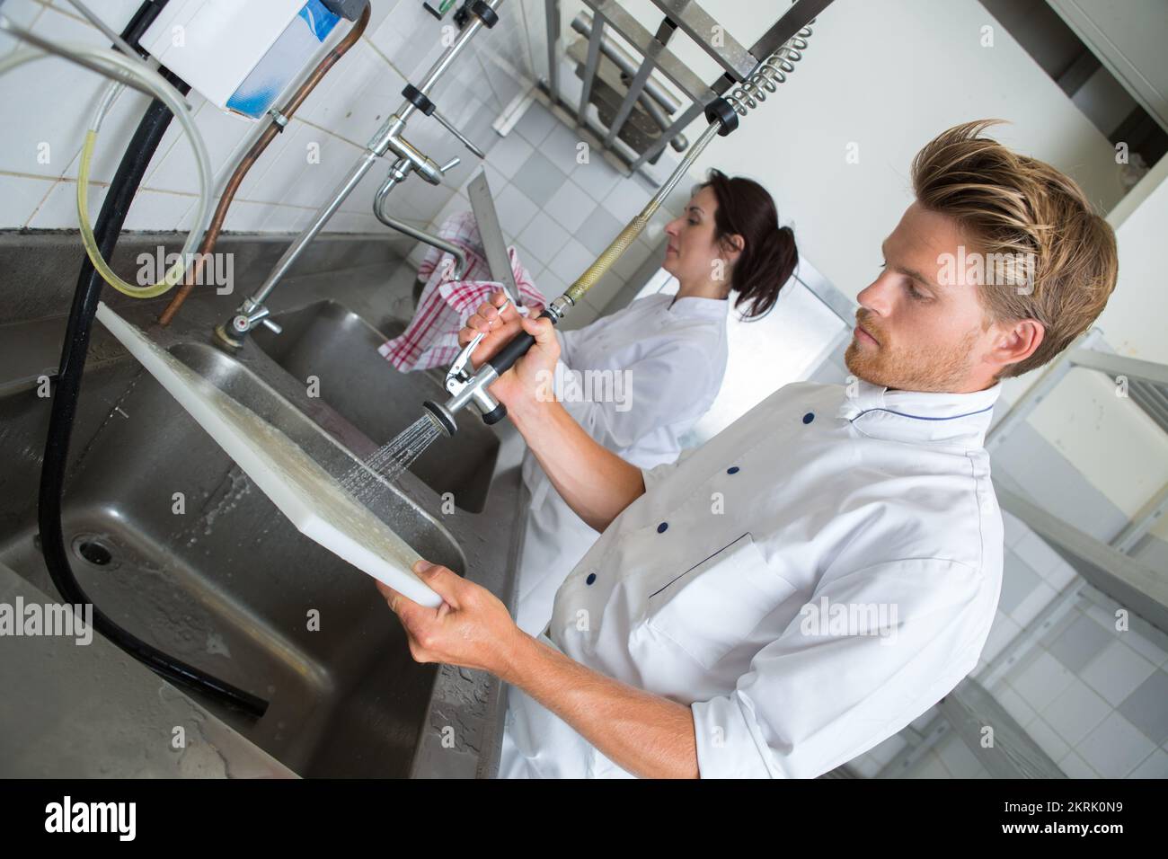 Busy day commercial kitchen hi-res stock photography and images - Alamy