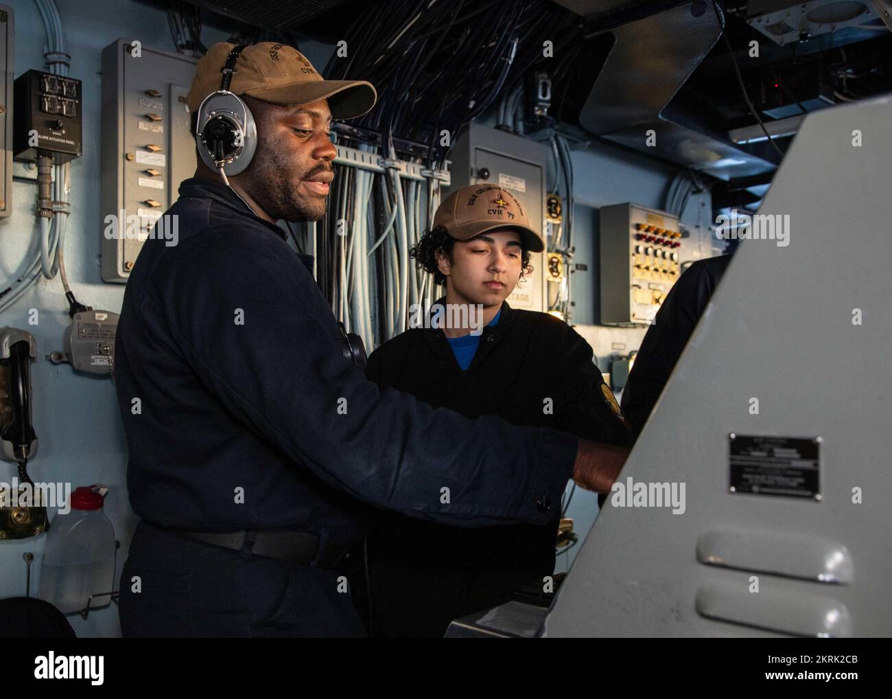 221121-N-ET093-1045 ADRIATIC SEA (Nov. 21, 2022) Electrician’s Mate ...