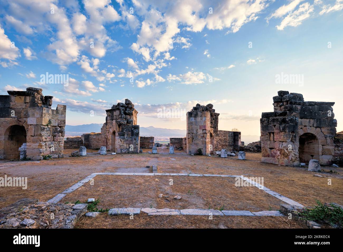 Hierapolis pamukkale archaeology museum hi-res stock photography and images - Alamy