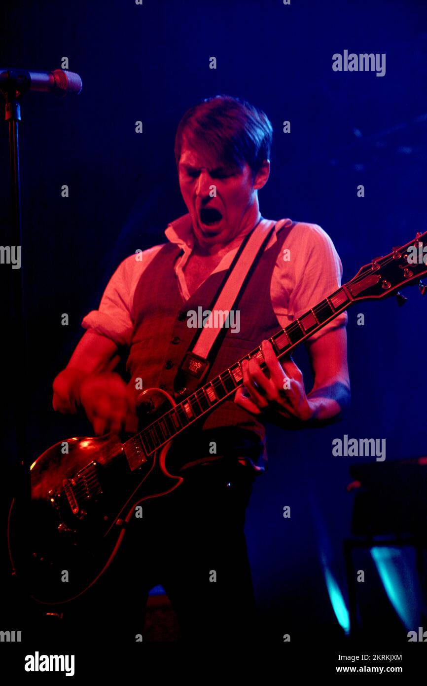 THE FEELING, CONCERT, YOUNG, 2007: A young Dan Gillespie Sells, singer ...