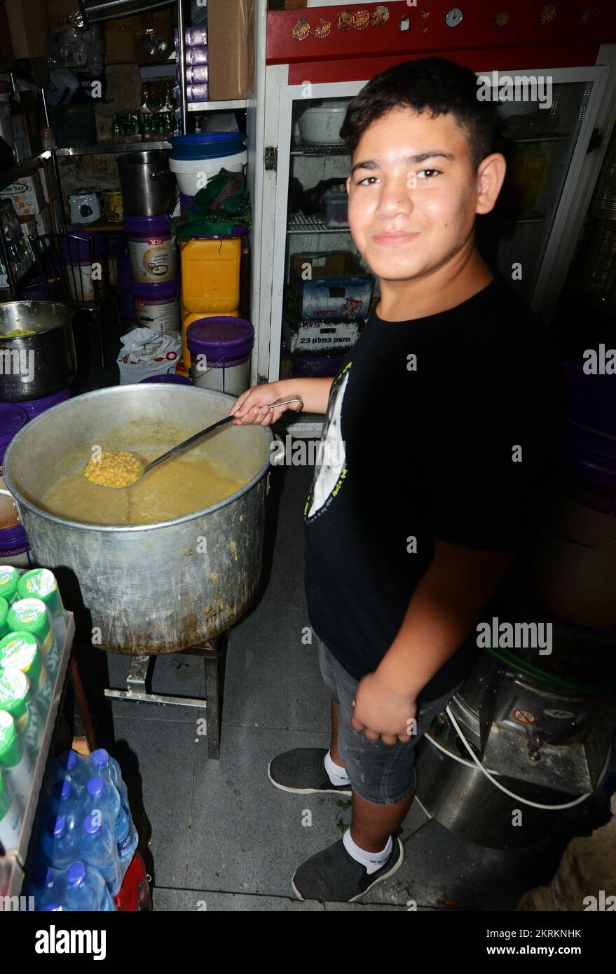 Cooking chickpeas in a big pot. Jerusalem Stock Photo - Alamy
