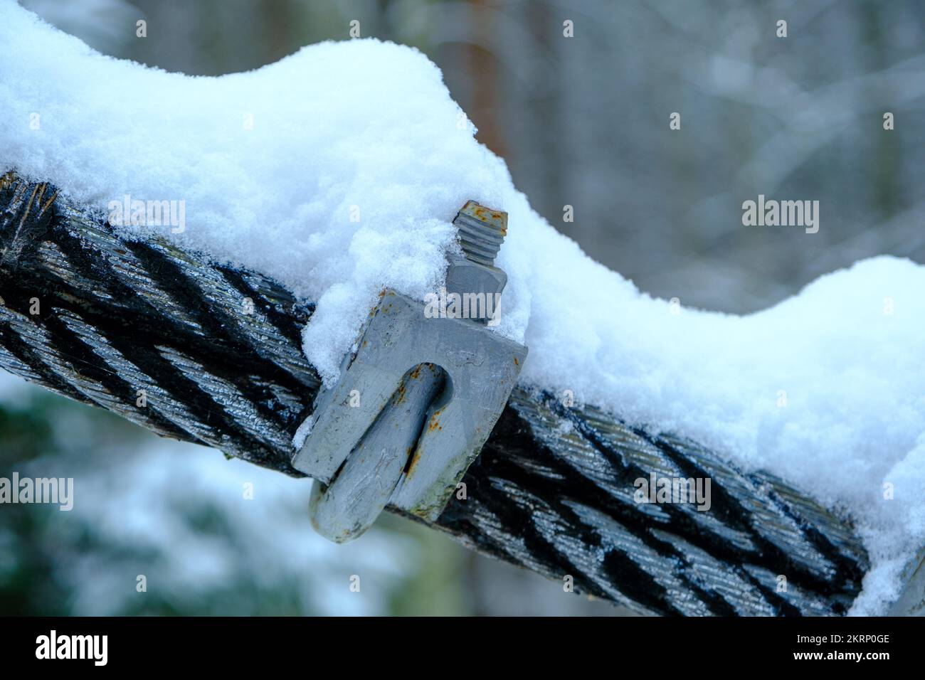 The cable ties of the pedestrian bridge are screwed together with ...