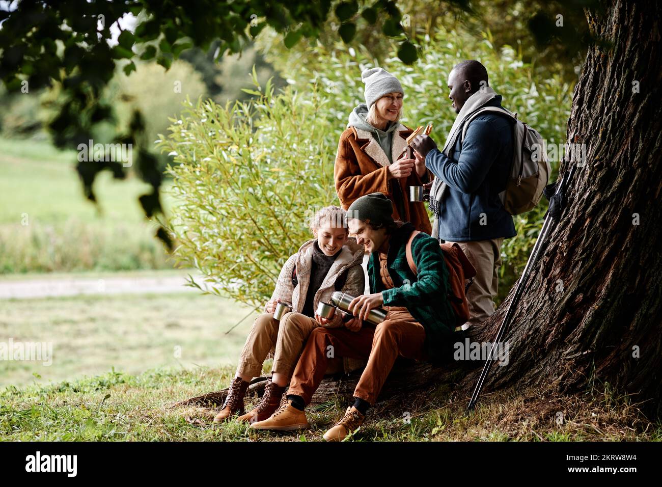 Quick bonding hi-res stock photography and images - Alamy