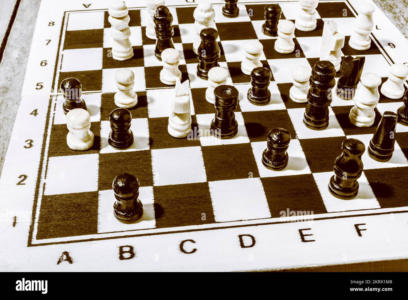 Grunge chess pieces hi-res stock photography and images - Alamy