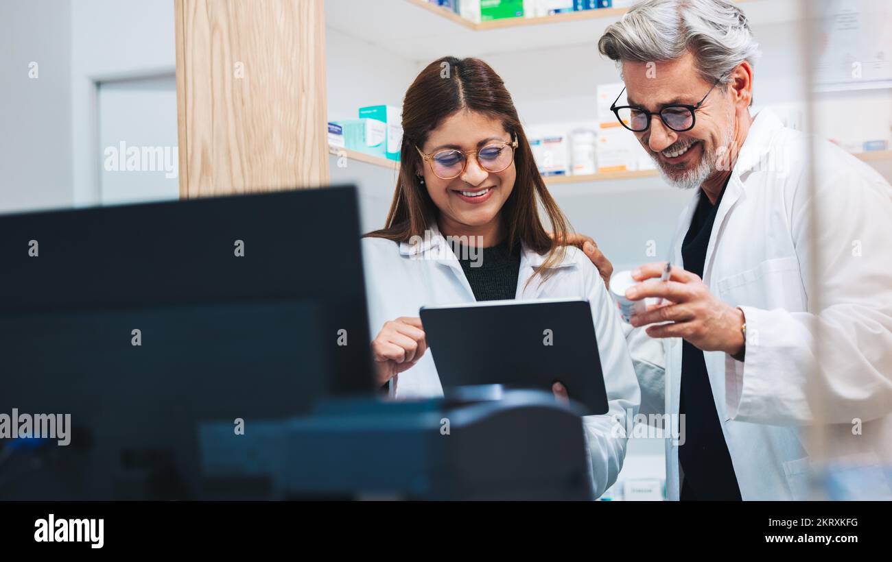 Care worker two people hi-res stock photography and images - Alamy