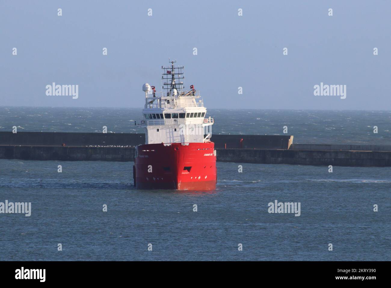 Oil supply boats in Peterhead Stock Photo - Alamy