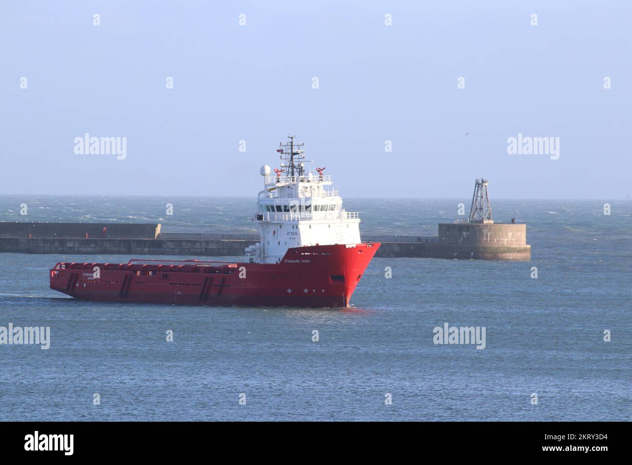 Oil supply boats in Peterhead Stock Photo - Alamy