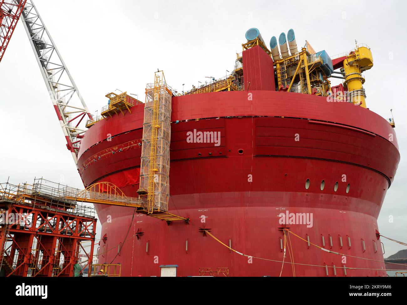 QINGDAO, CHINA - NOVEMBER 29, 2022 - The largest cylinder type floating ...