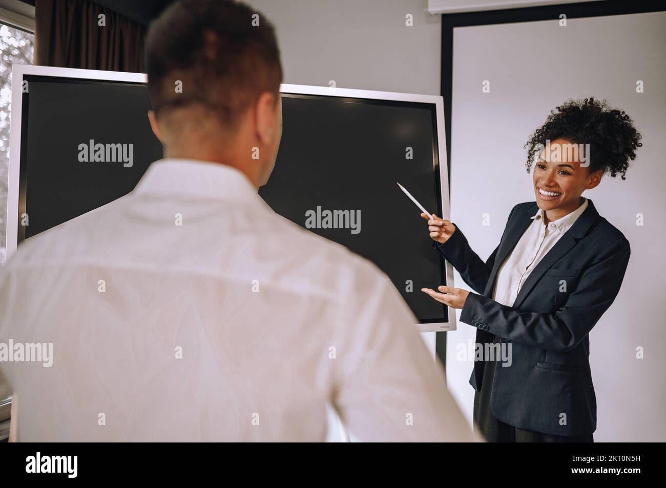 Telling business idea hi-res stock photography and images - Alamy