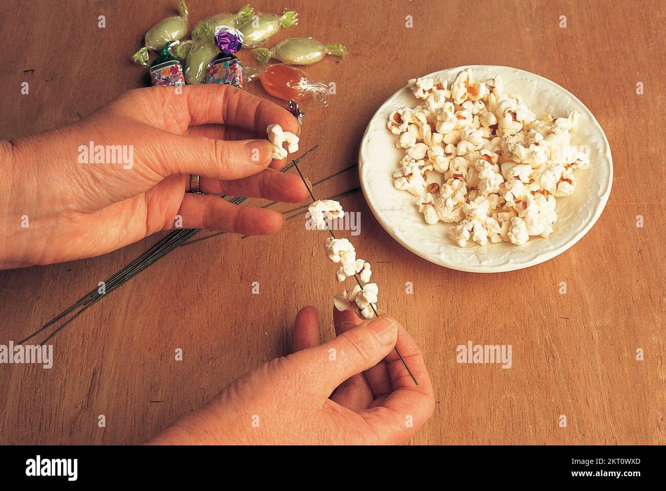 Threading the wires hi-res stock photography and images - Alamy