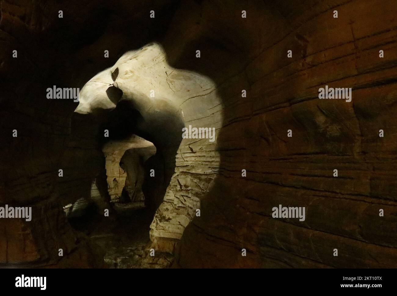 Cave shapes hi-res stock photography and images - Alamy