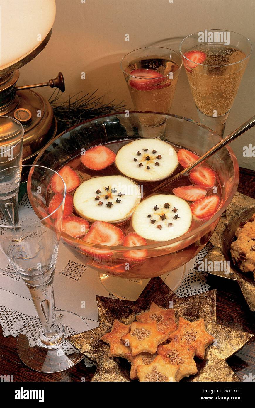 Muller Cider in a glass bowl on table Stock Photo - Alamy