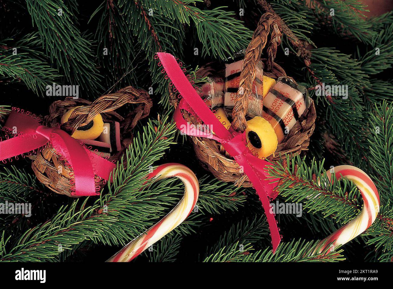 Miniature baskets hi-res stock photography and images - Alamy