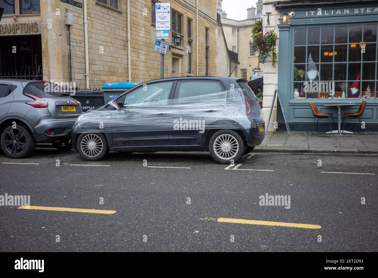 Cling wrap hi-res stock photography and images - Alamy