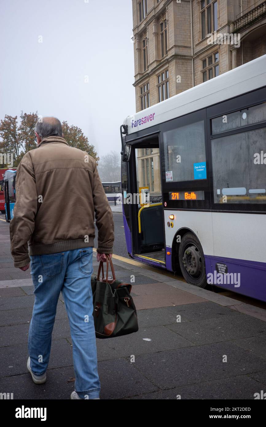 Elderly man in bus hi-res stock photography and images - Alamy