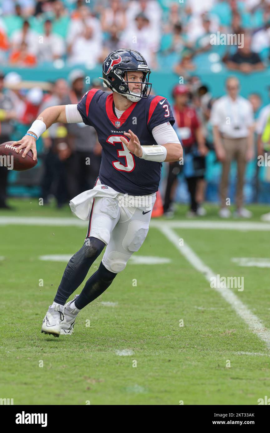 Miami. FL USA; Houston Texans quarterback Kyle Allen (3) rolls out and ...