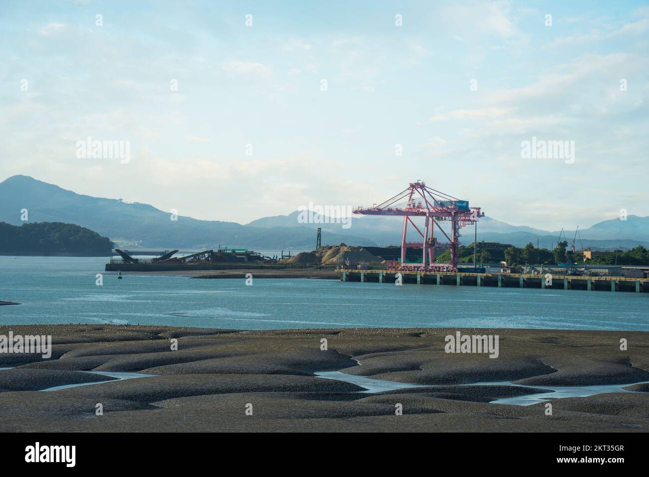 The scenery of Incheon, Seo-gu, Korea, and the crane Stock Photo - Alamy