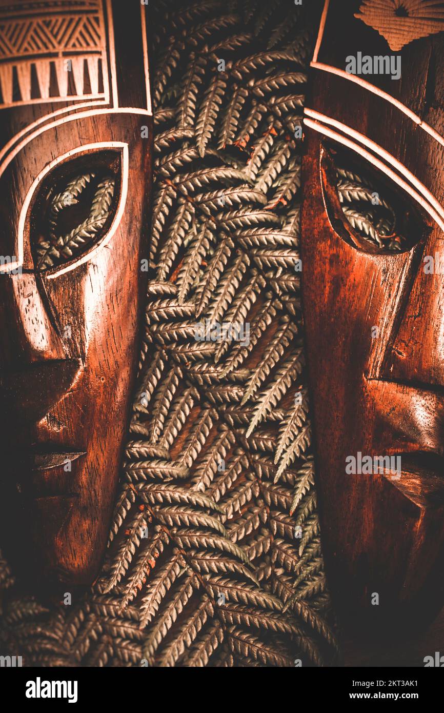 African mask leaf hi-res stock photography and images - Alamy