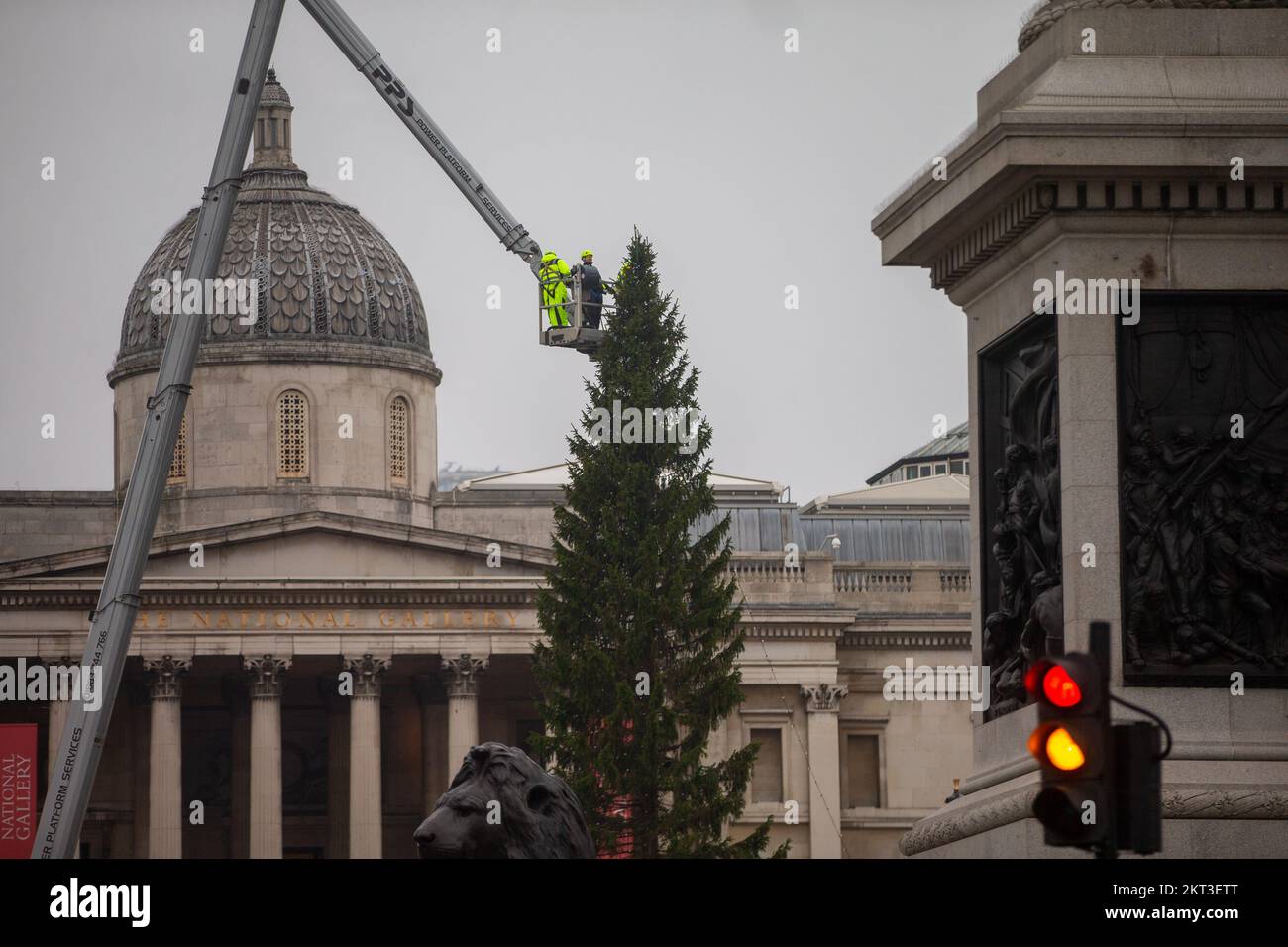 London, England, UK. 29th Nov, 2022. New Christmas tree is seen in ...