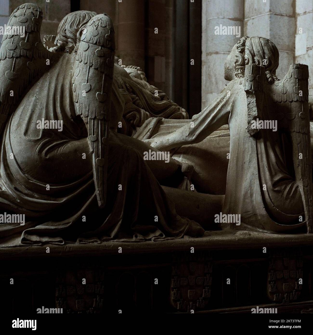 Angels gently support the crowned head and shoulders of Dom Pedro I ...