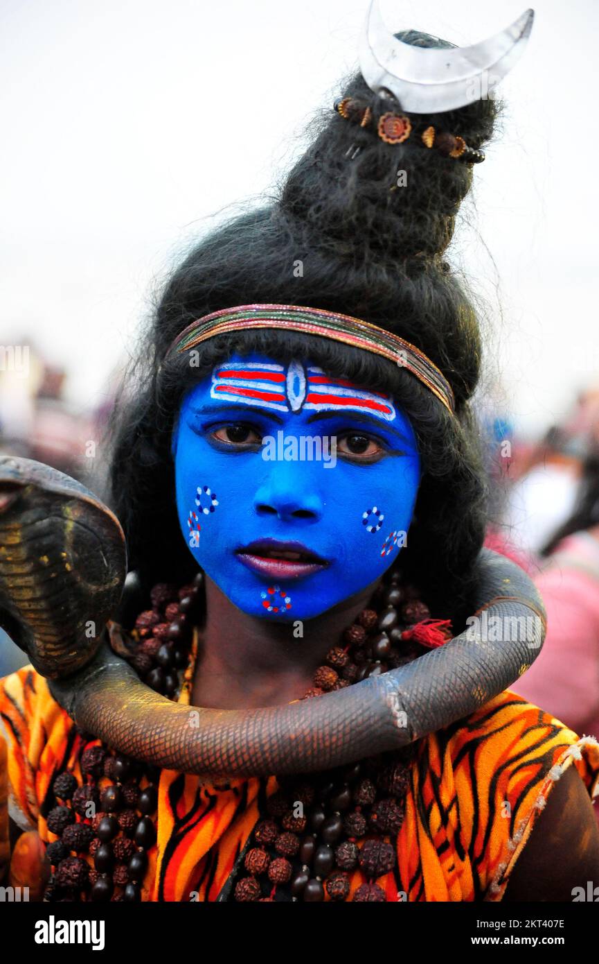 Painted faces india color hi-res stock photography and images - Alamy
