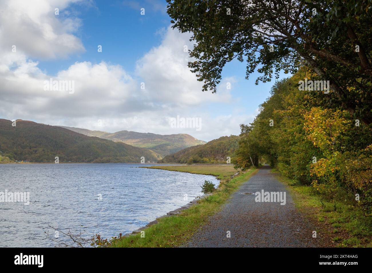 The Mawddach Trail footpath walk and cycle route from Barmouth to ...
