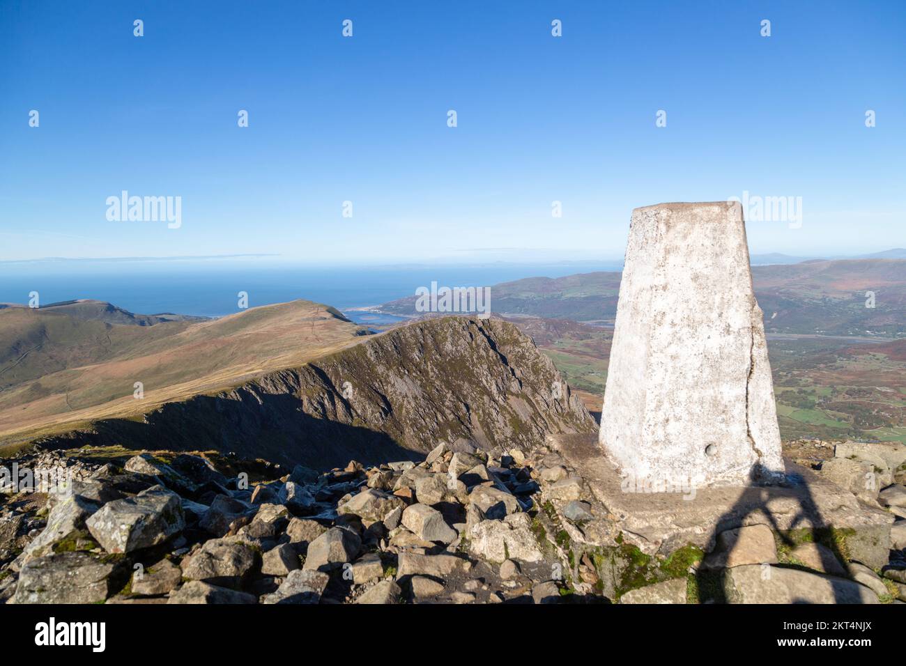The summit of Cadair Idris or Cader Idris looking towards Cyfrwy and ...