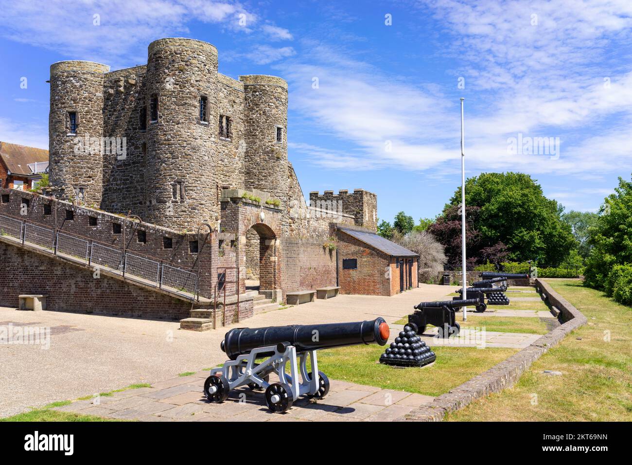 Gun tower hi-res stock photography and images - Alamy