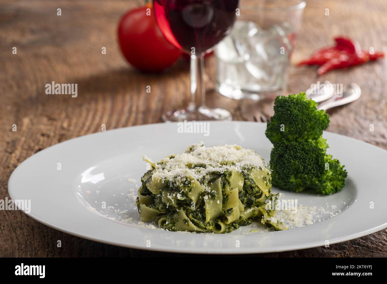 Italian Tagliatelli Pasta With Spinach Sauce Stock Photo - Alamy