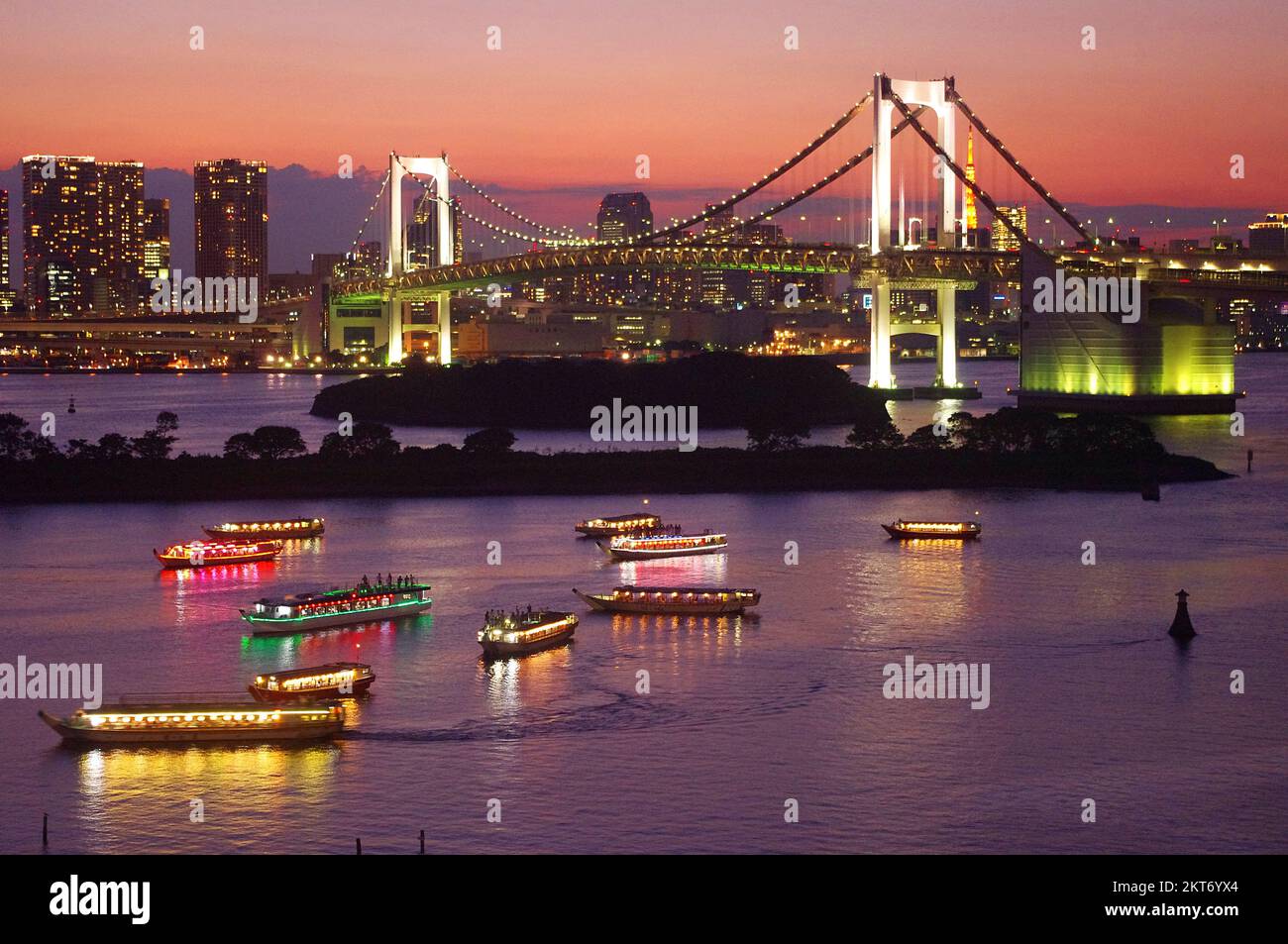 Tokyo bay hi-res stock photography and images - Alamy