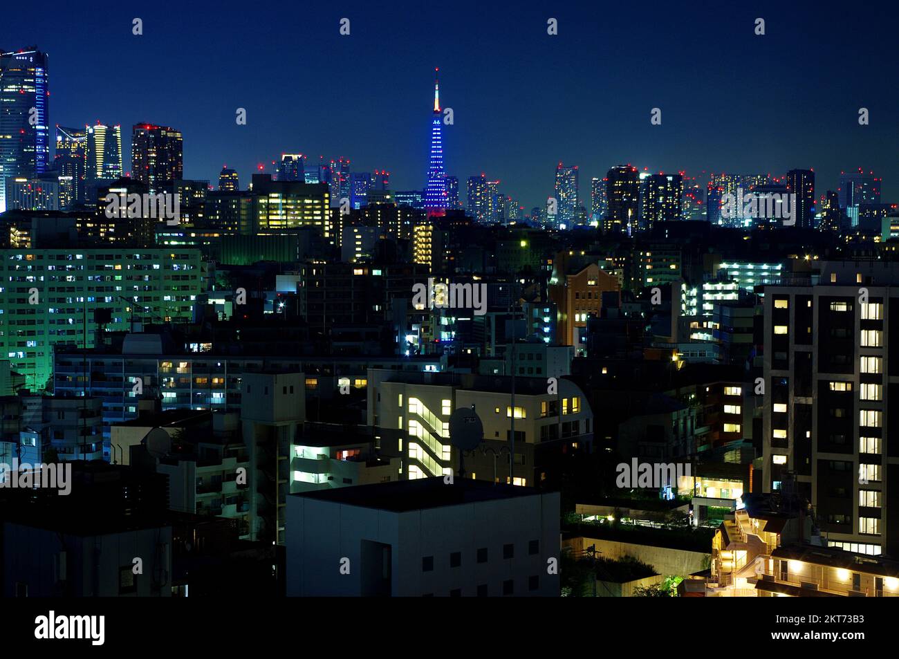 Urban nightscape photography hi-res stock photography and images - Alamy