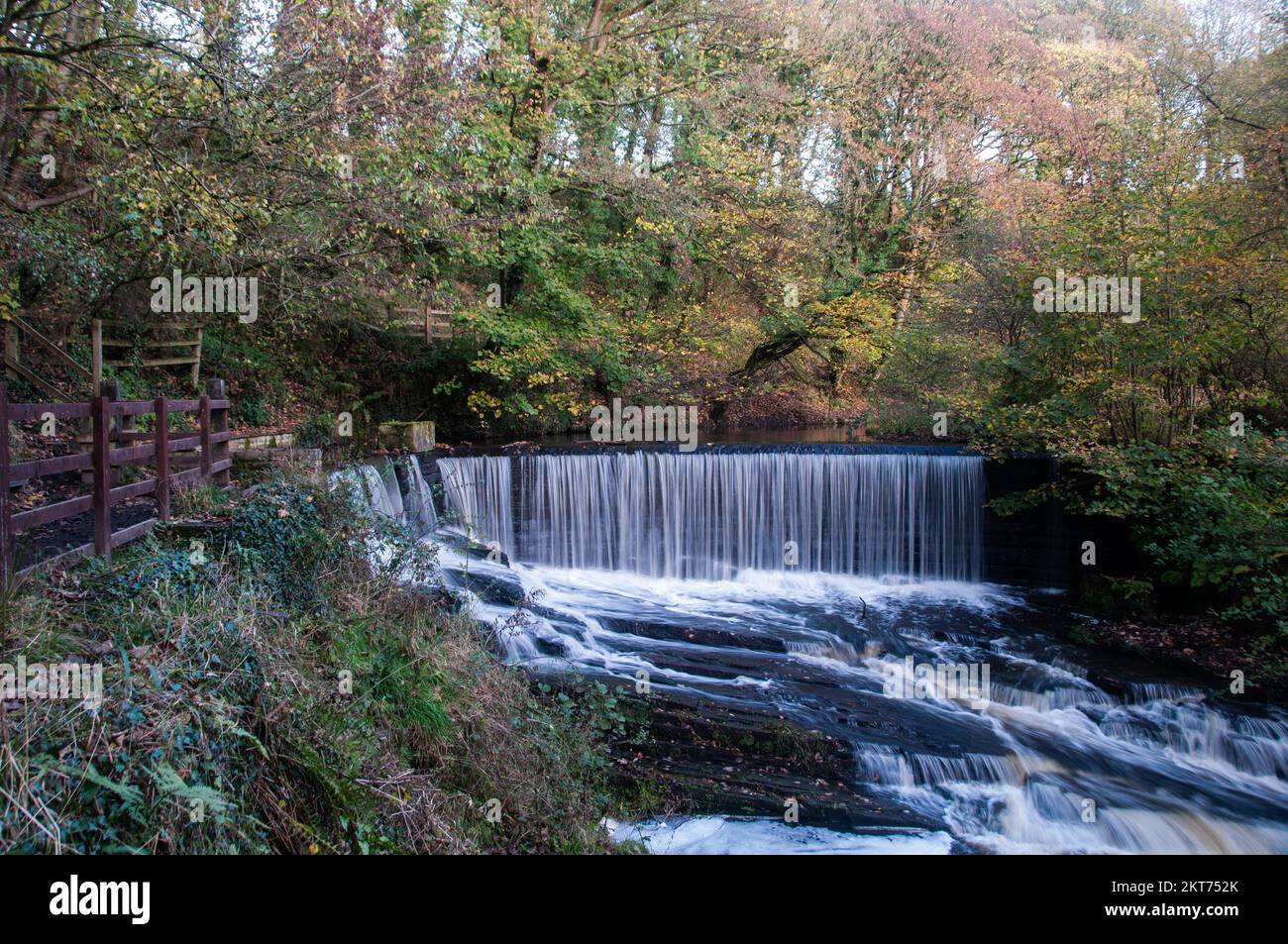 Around the UK - Weir on the River Yarrow, Yarrow Valley Country Park ...