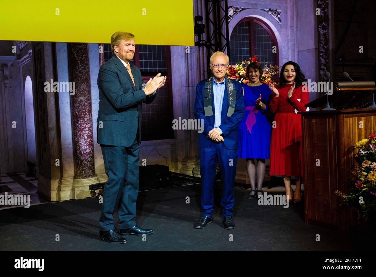 King Willem-Alexander and David Grossman at the presentation of the ...