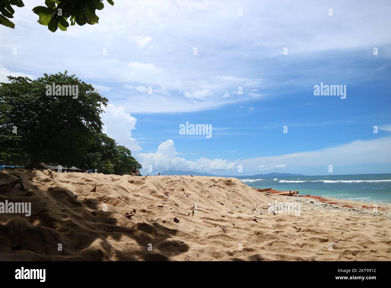 Where you find beautiful beaches hi-res stock photography and images ...