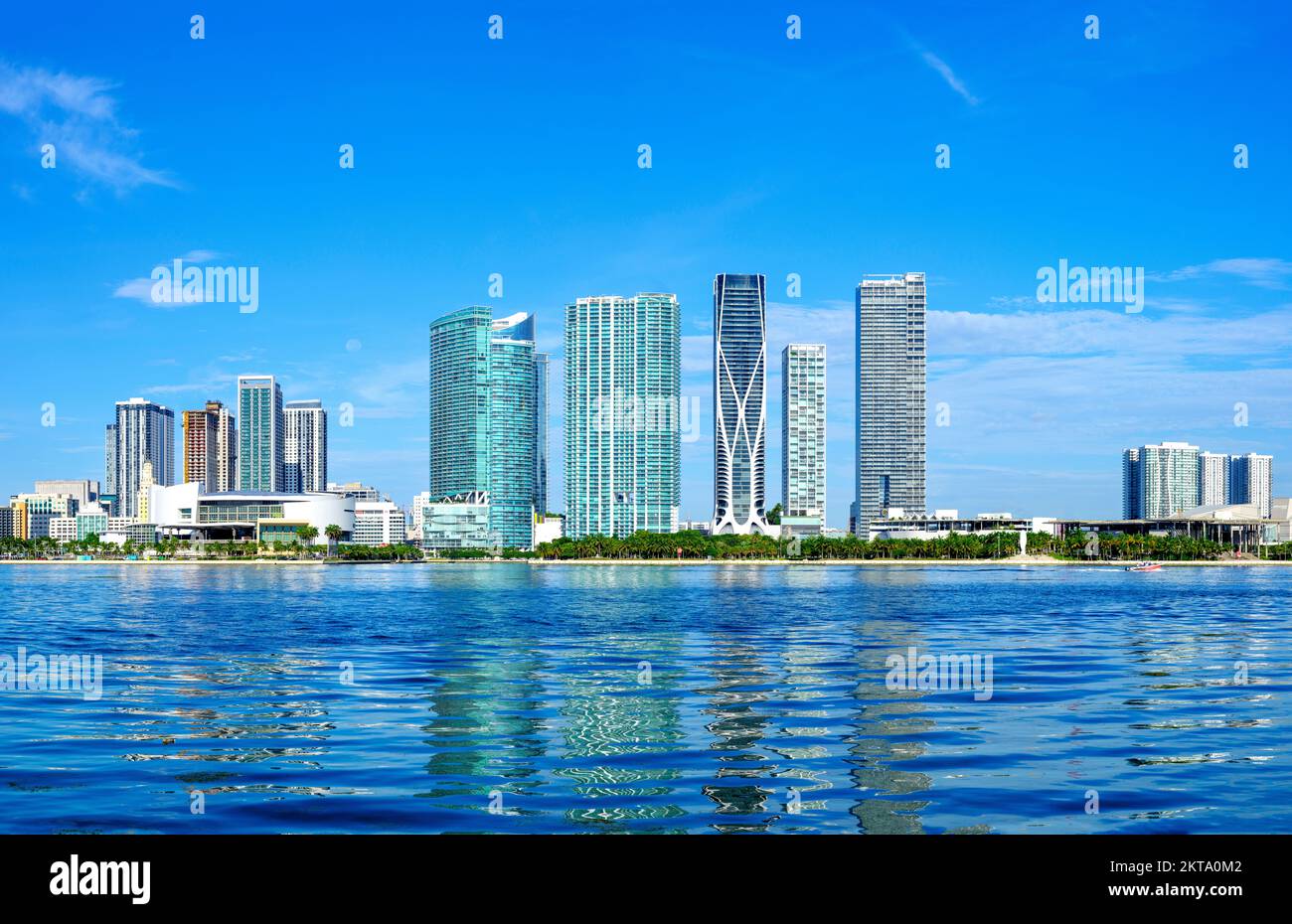 Skyline miami beach hi-res stock photography and images - Alamy