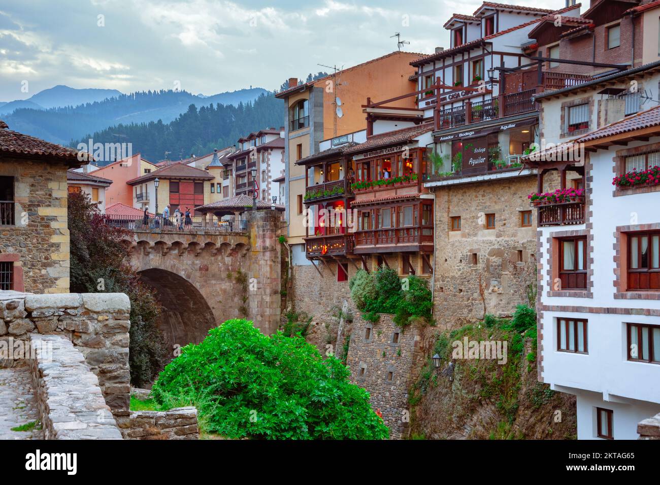 Traditional spanish facades hi-res stock photography and images - Alamy
